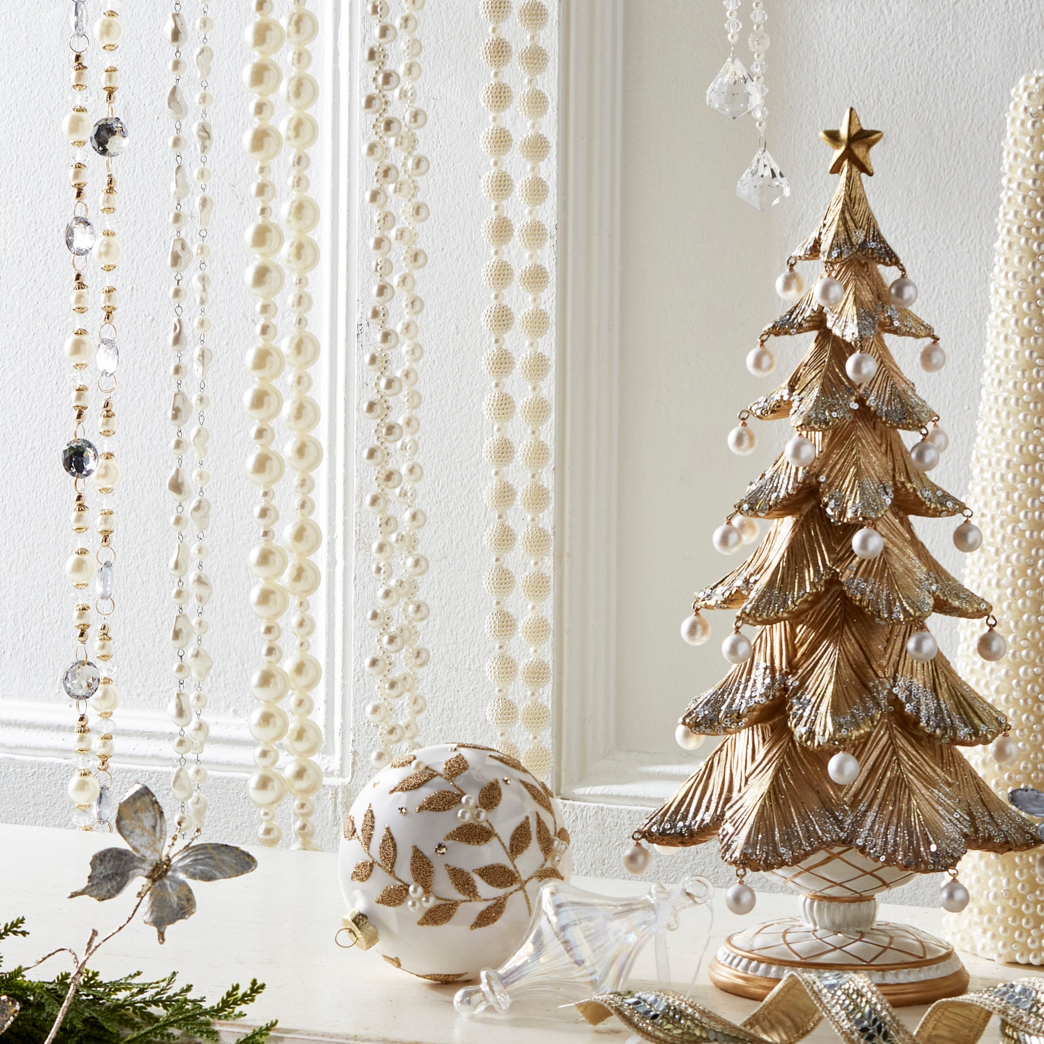 RAZ Imports Holiday Rendezvous – The Frosty Nutcracker Holiday Treasures